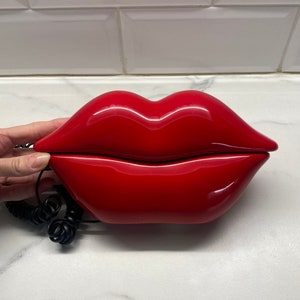Vintage Red Lips Phone 1990s WORKING, Red Pop Art Kitsch Telephone ...