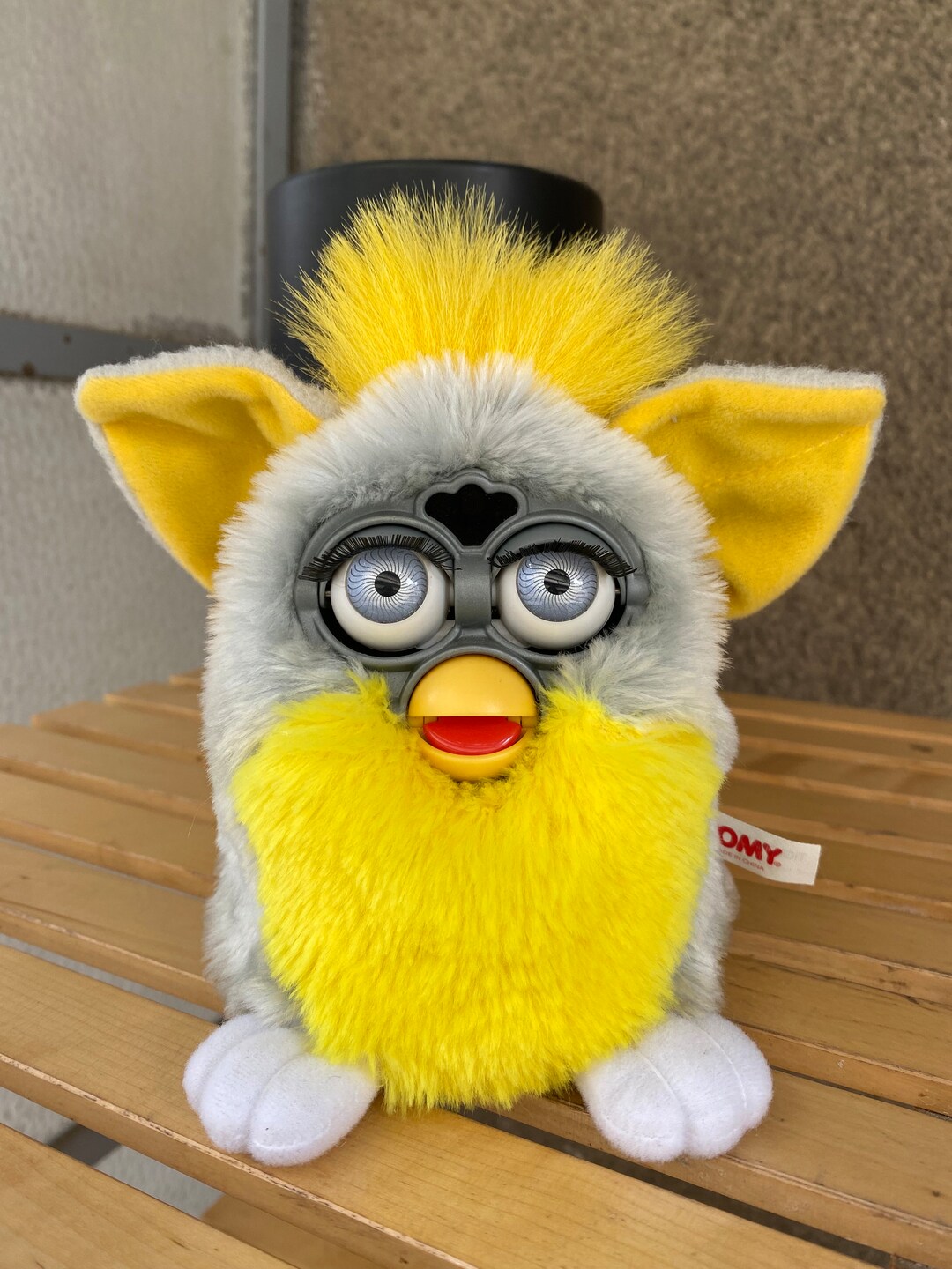 Rare Furby 1998 Banana Peel WORKING, Tomy Japanese Silver & Yellow ...