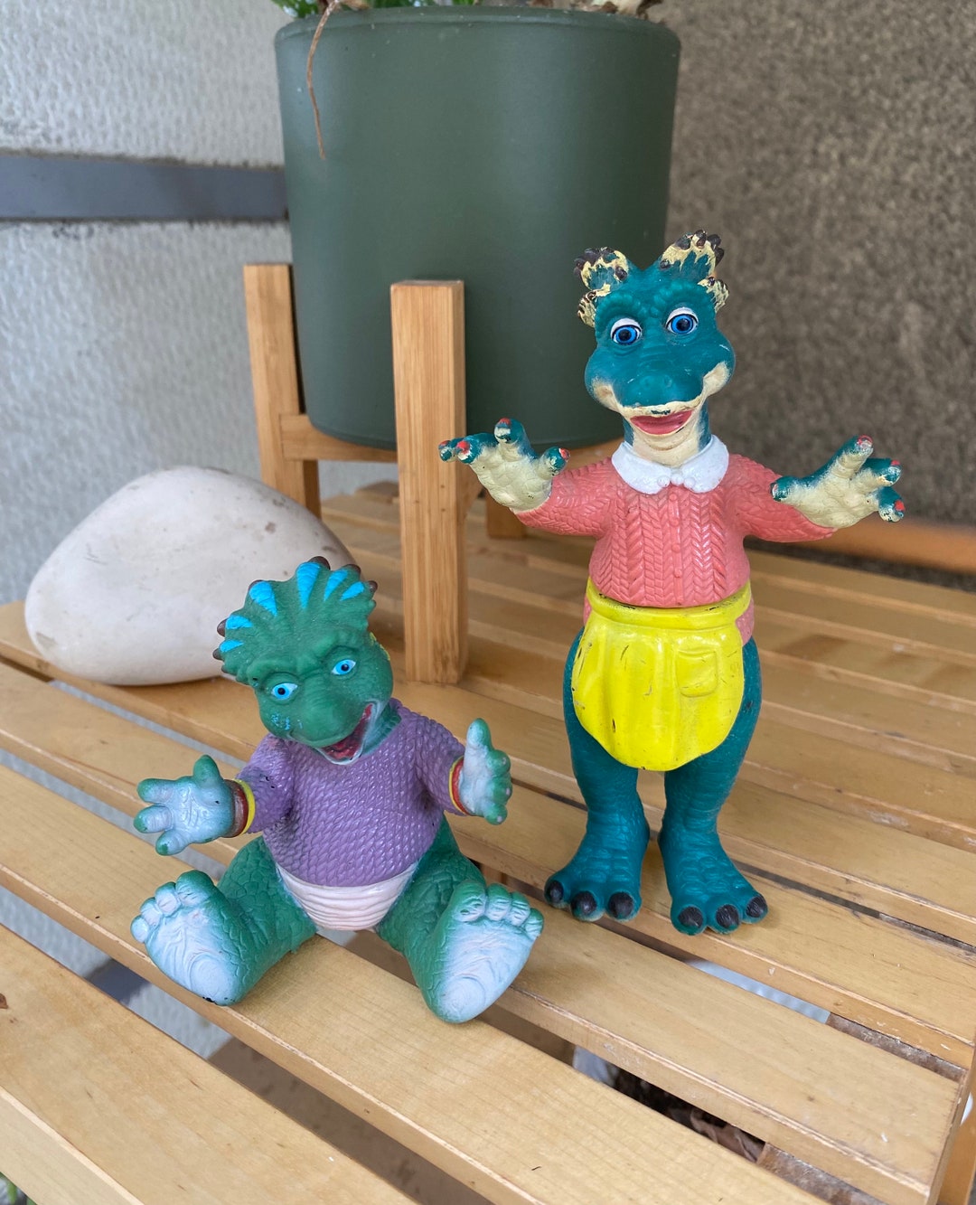 Baby Sinclairs Family Set of 2 Figurines, Dinosaurs Fran and Charlene ...
