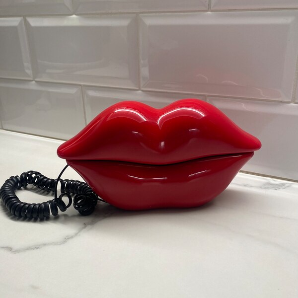 Vintage Lips Phone - Etsy