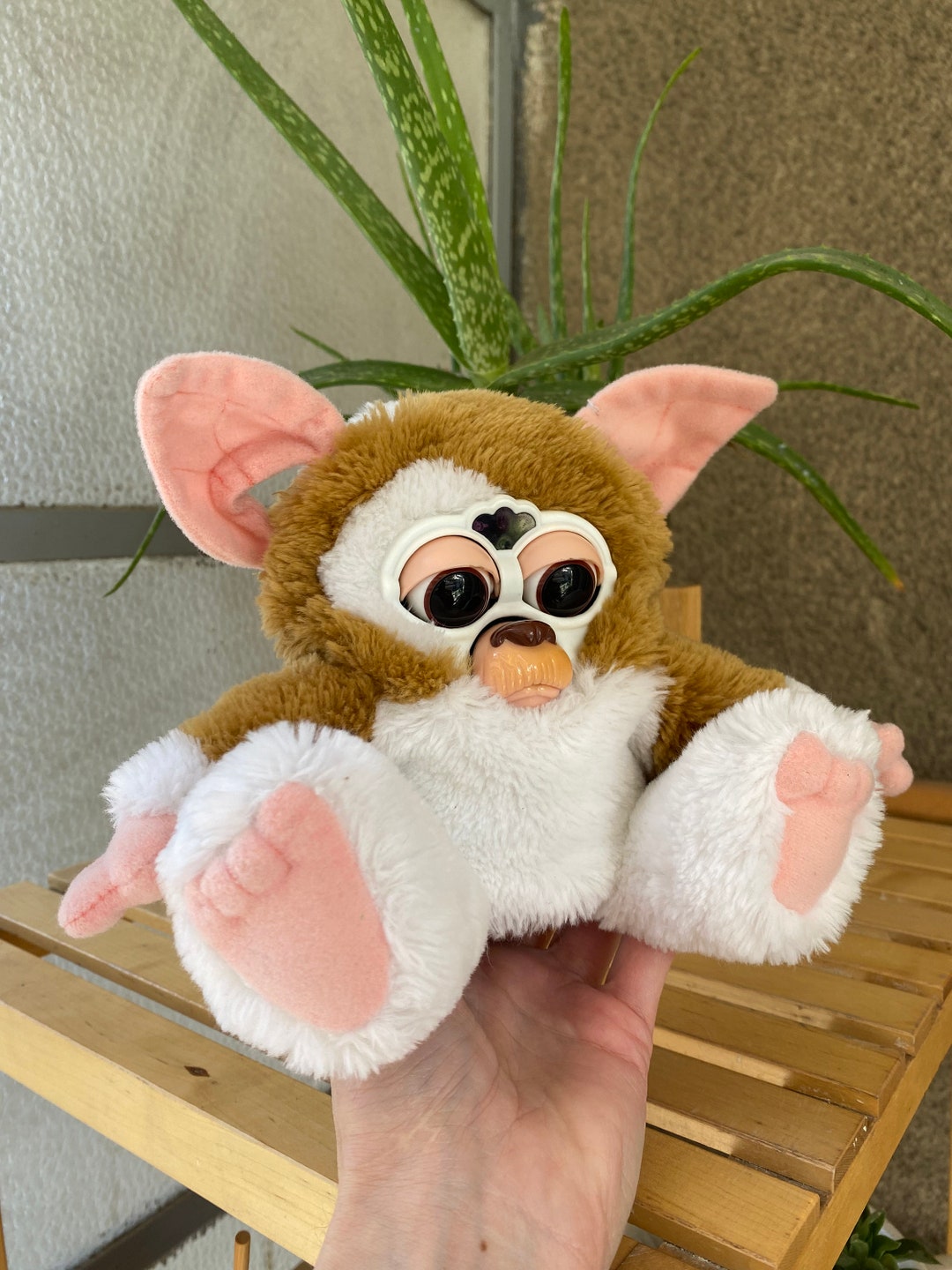 The Fascinating Story Of How Gizmo Became A Furby Bloody Disgusting ...