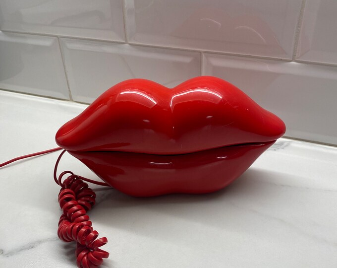 Red Lips Vintage Phone 1980s, Red Pop Art Telephone, Kitsch Phones ...