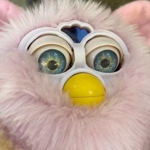 Rare Pink & Beige Furby Fake NON-WORKING With Beautiful Eye Colour ...