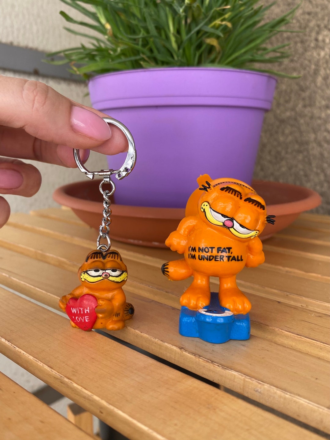 Vintage Garfield Set of 1 Miniature Keychain & 1 Figurine With a ...