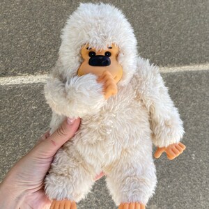 Beige Gorilla Gonga Monkey Toy 1980s Made in Taiwan Russ Berrie ...