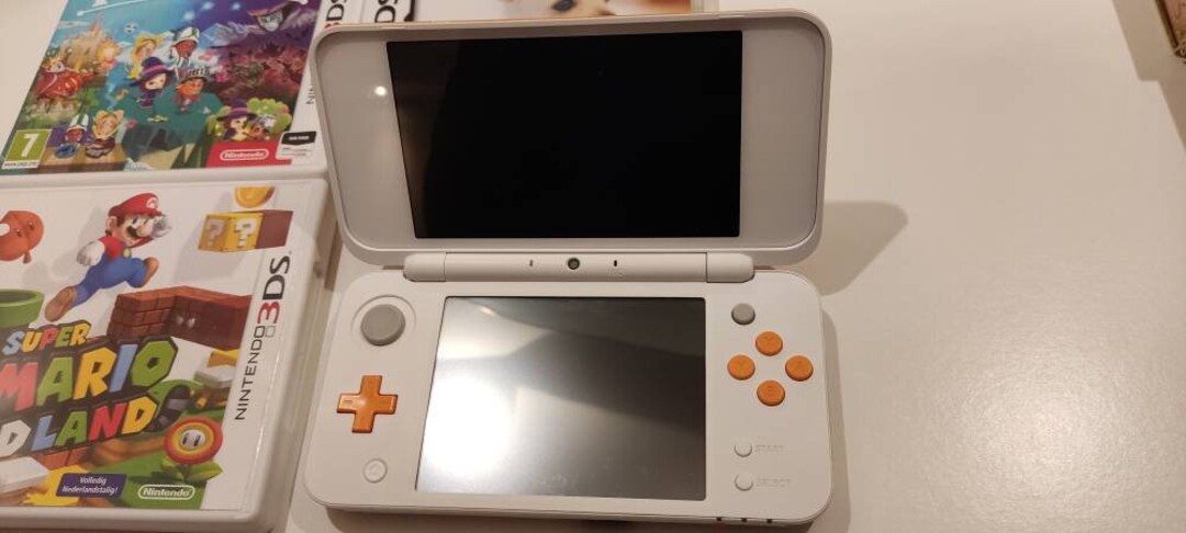Custom Modded New Nintendo 2ds White Yellow Edition. Super Condition ...