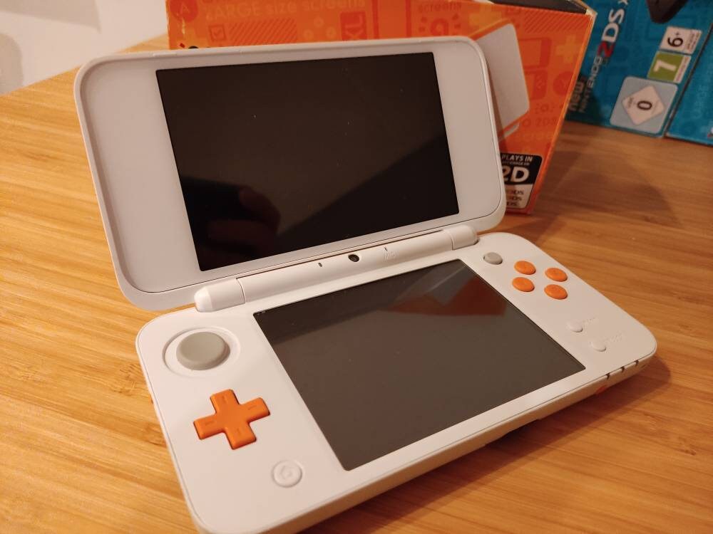 Custom MODDED New Nintendo 2ds White Yellow Edition. Used - Etsy UK