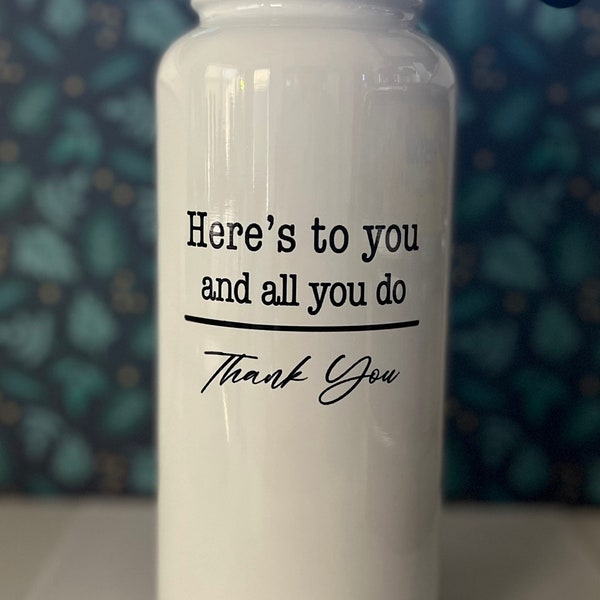 Employee Gift Water Bottle - 60+ Gift Ideas for 2024