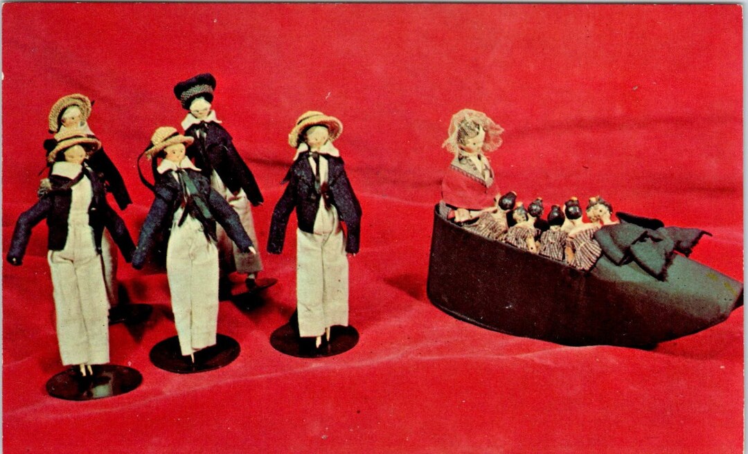 Early Woodies at Mary Merritt's Doll Museum Douglasville Original ...