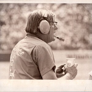 1975 Original Press Photo Bud Moore (NASCAR Owner) 8x10" TK2-FP - Etsy