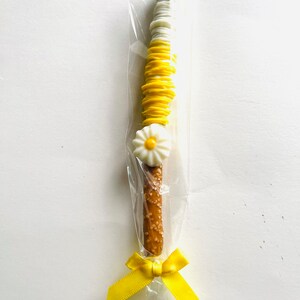 Daisy Chocolate Lollipops and Daisy Chocolate Pretzels - Etsy