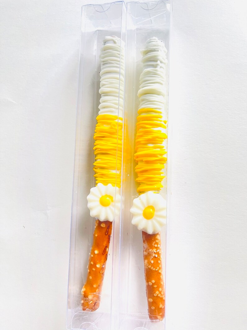 Daisy Chocolate Lollipops and Daisy Chocolate Pretzels - Etsy