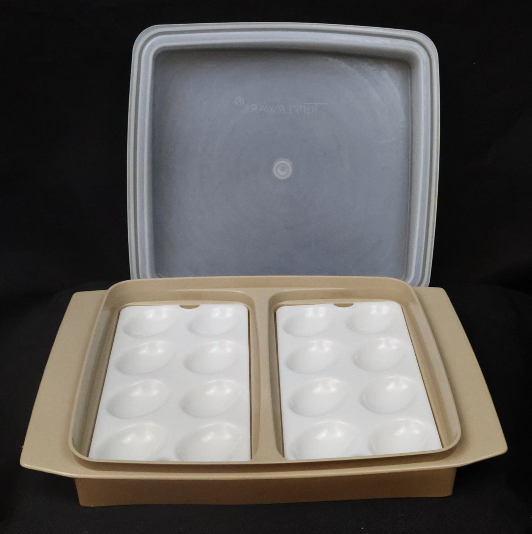 Tupperware Egg Keeper 723-1 With Inserts and 722-3 Lid - Etsy