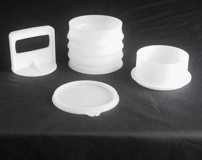 1960 TUPPERWARE Hamburger Keepers Set of 6 Keepers Lid Press Stackable ...