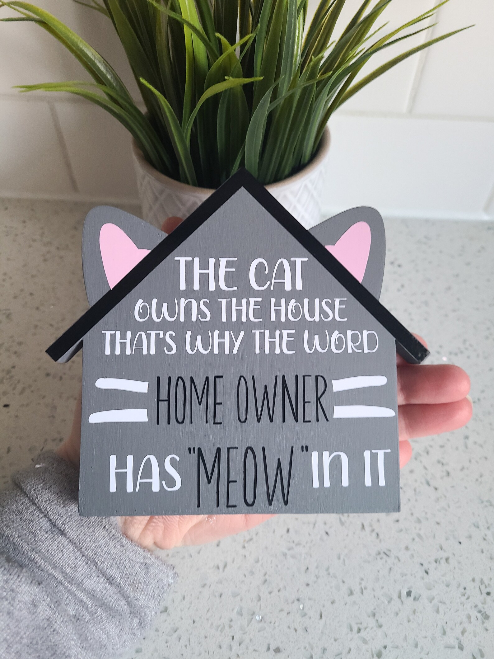 The Cat Owns the House That's Why the Word Homeowner Has Meow in It ...