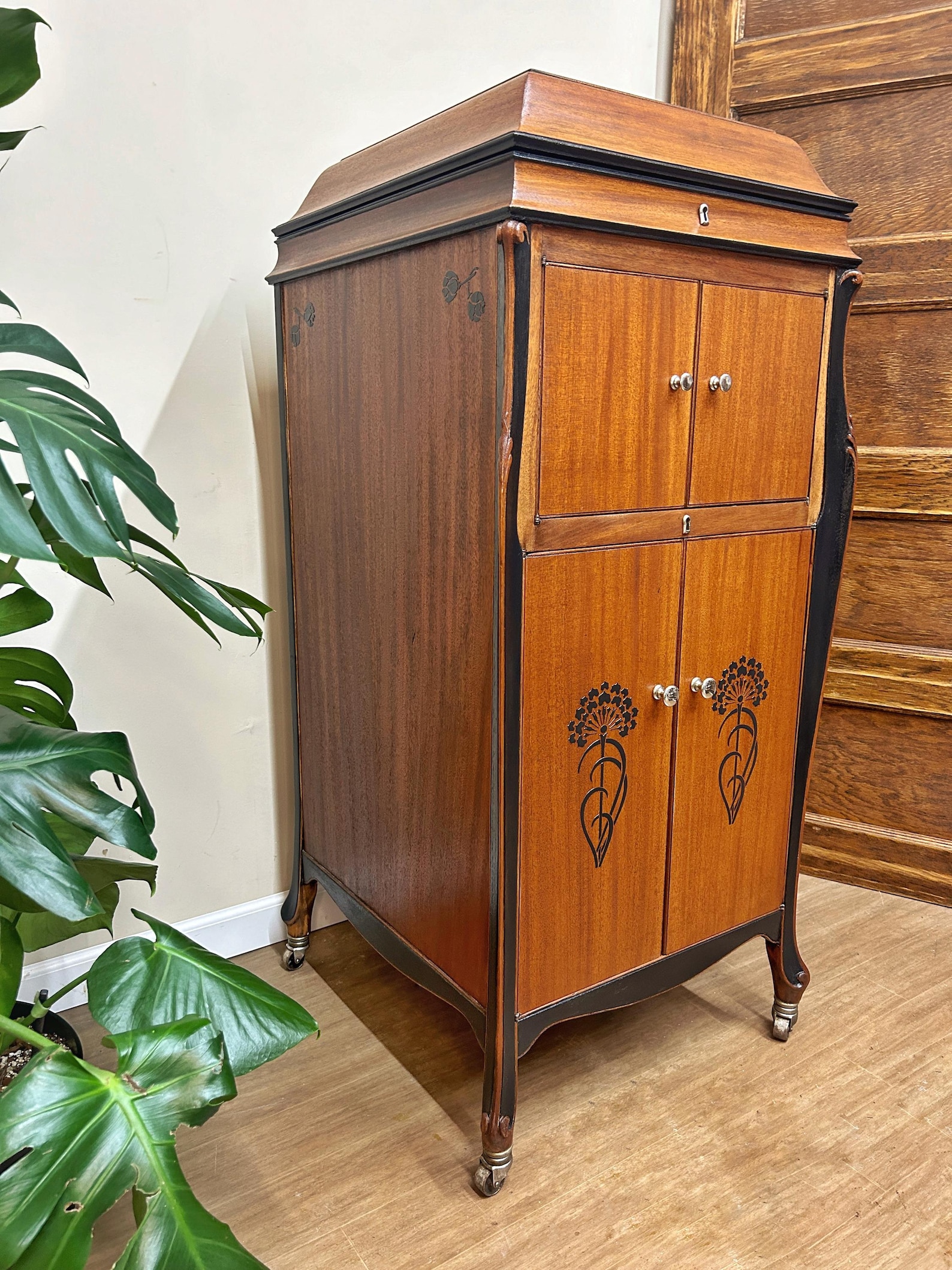 Antique Victrola Phonograph Bar Cabinet - Etsy