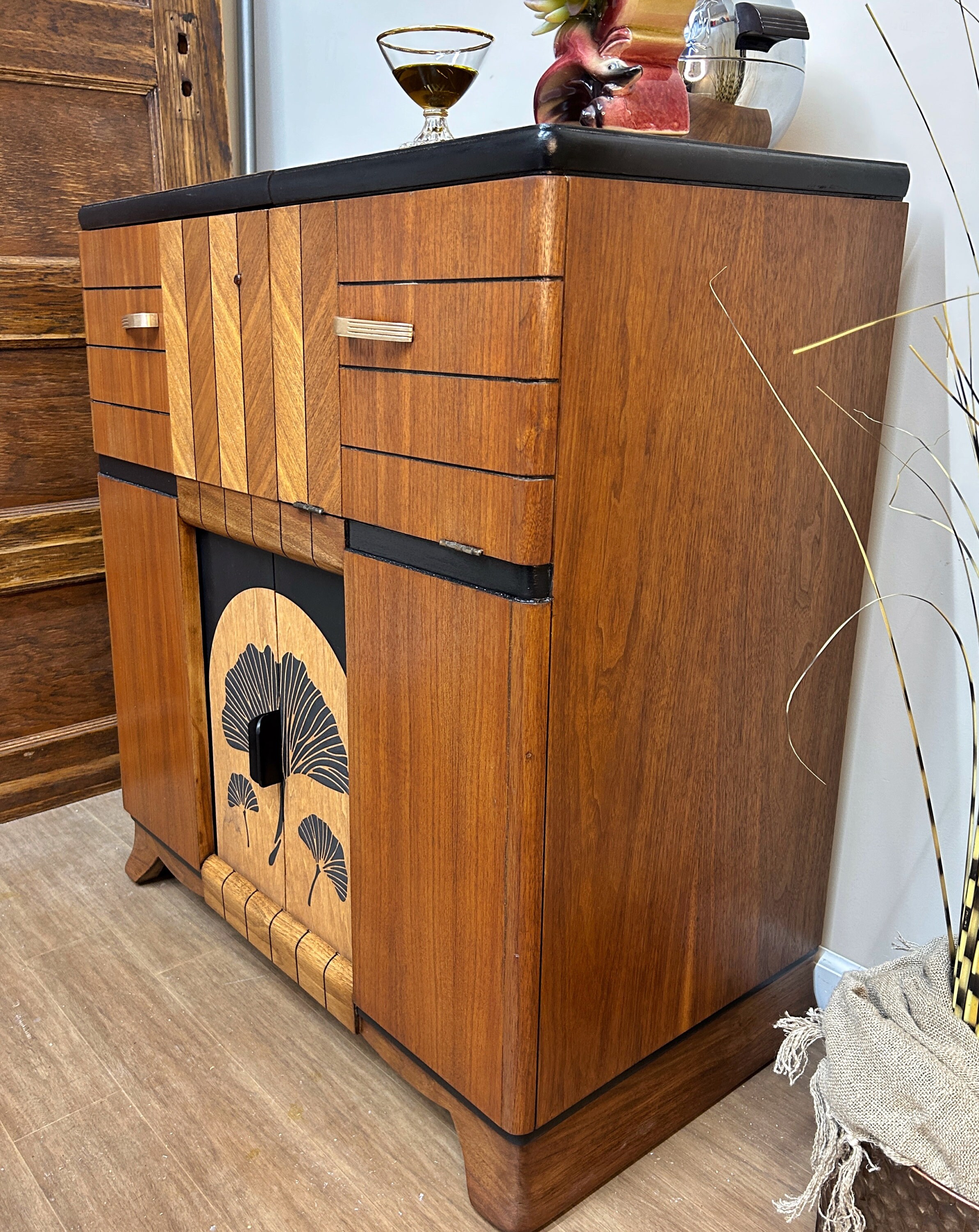 MCM Vintage Radio Bar Cabinet, Lighted - Etsy