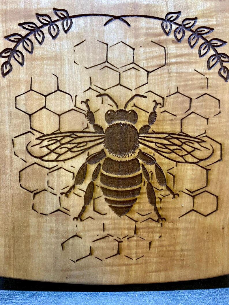 Honey Bee Charcuterie Board: Engraved Maple Cheese Server/cutting Board ...