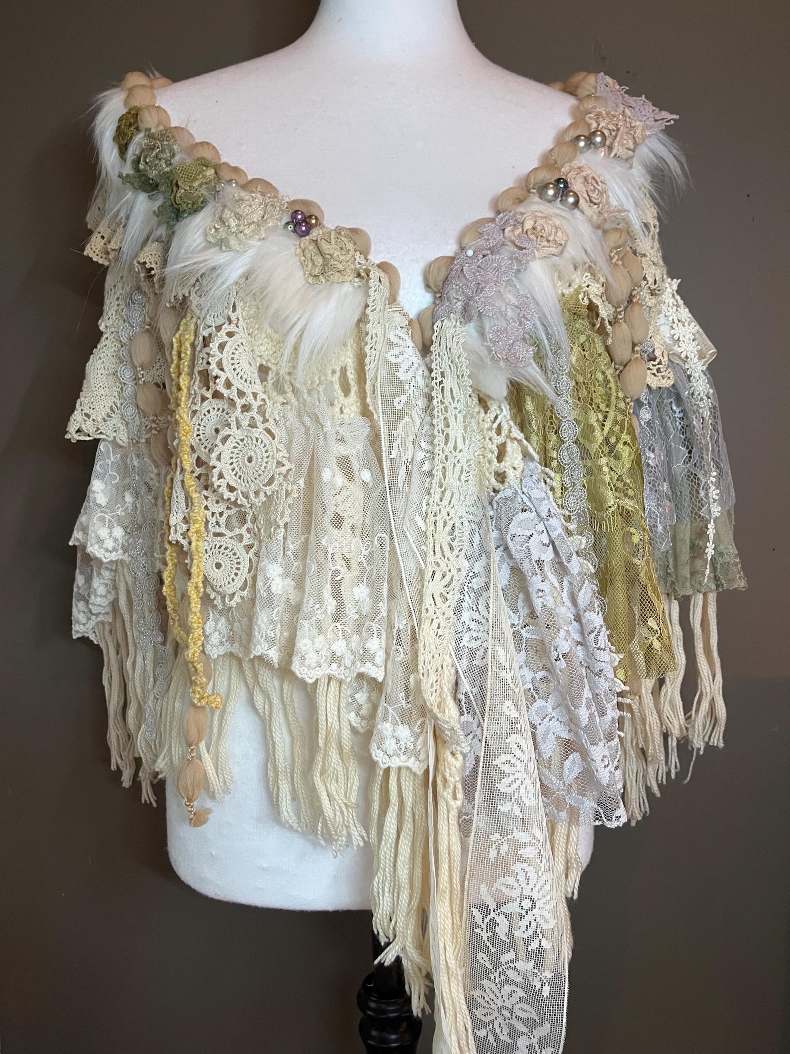 Bohobydarija Bohemian Shabby Chic off White Chunky Wool Blend Shrug ...