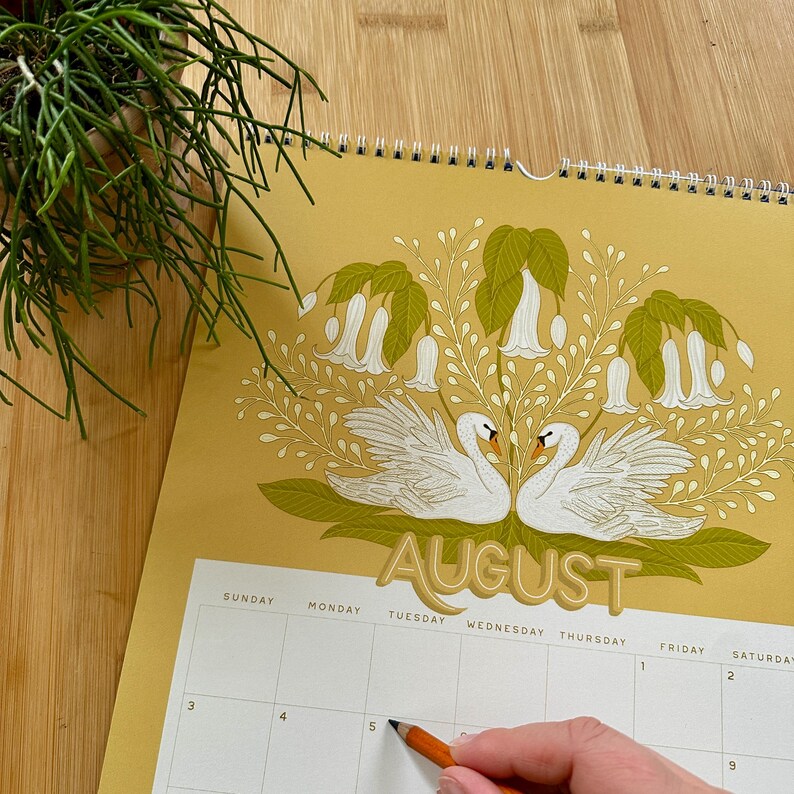 2025 Illustrated Calendar Vintage-inspired Botanical & Animal Art Flora ...