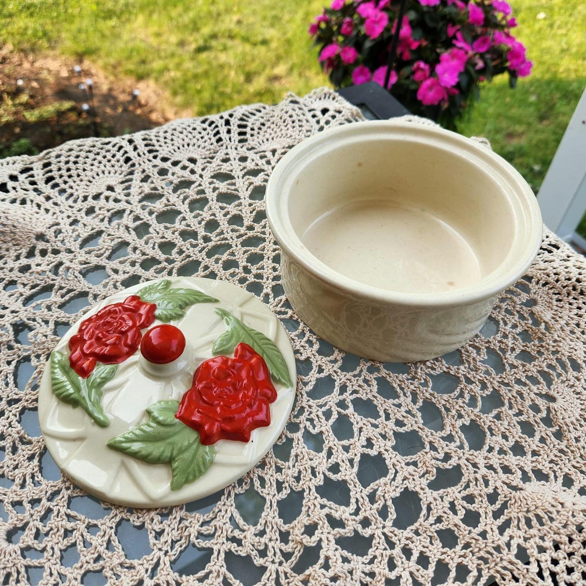 Vintage Waffle Weave Grease Jar: USA Pottery With Red Floral Knob - Etsy