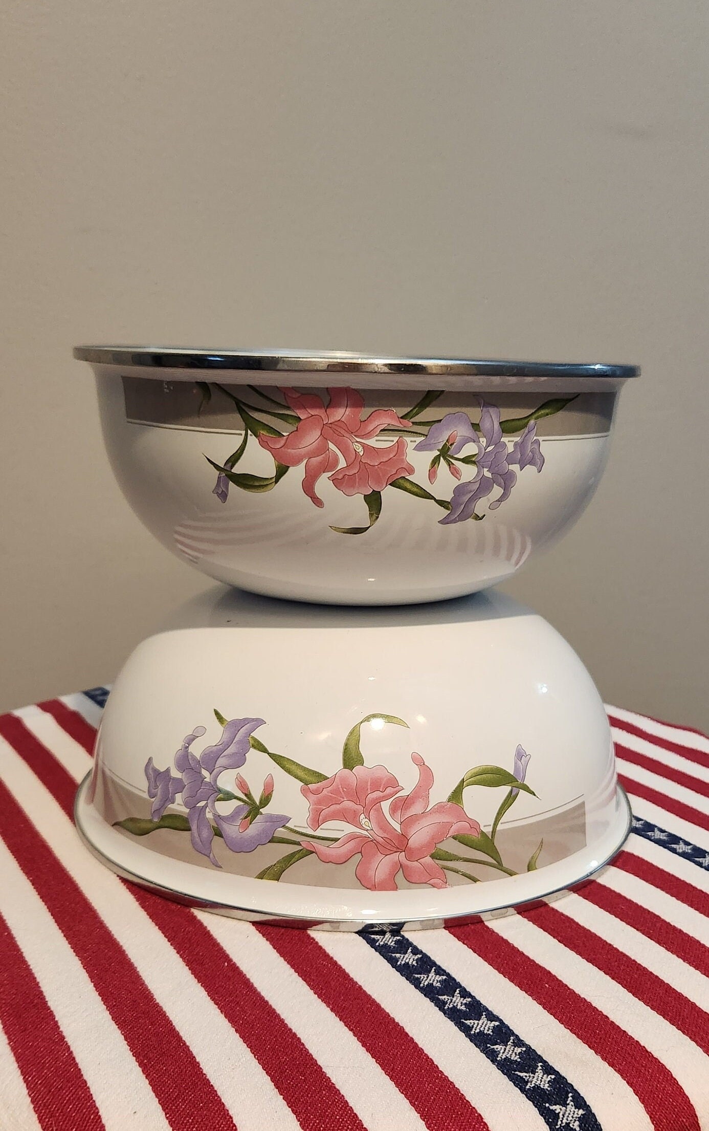 Set of 2 Vintage White Enamel Bowls With Iris Flowers & Metal Rim ...