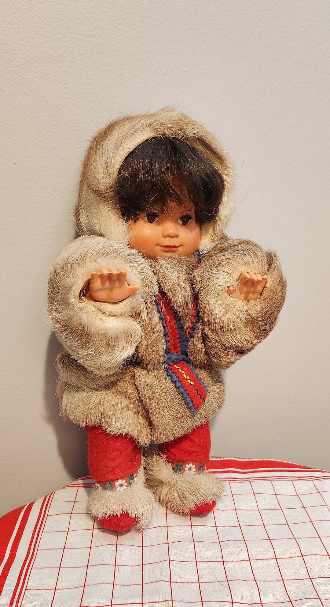 Vtg 12" Eskimo Doll in Native Outfit, Alaskan, Canadian Souvenir ...