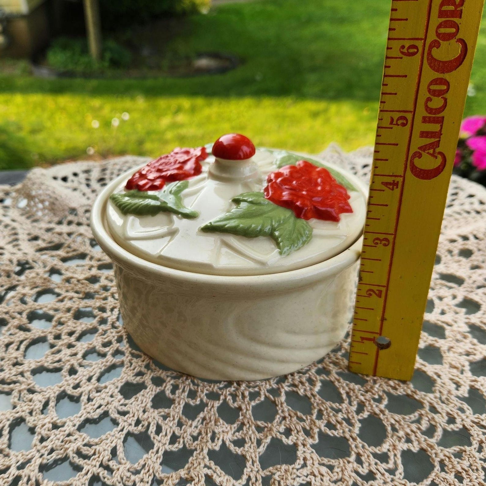 Vintage Waffle Weave Grease Jar: USA Pottery With Red Floral Knob - Etsy