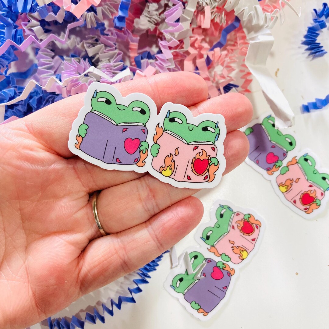 Cute Spicy Reader Frogs Vinyl Water Resistant Sticker, Smutty Book Club ...