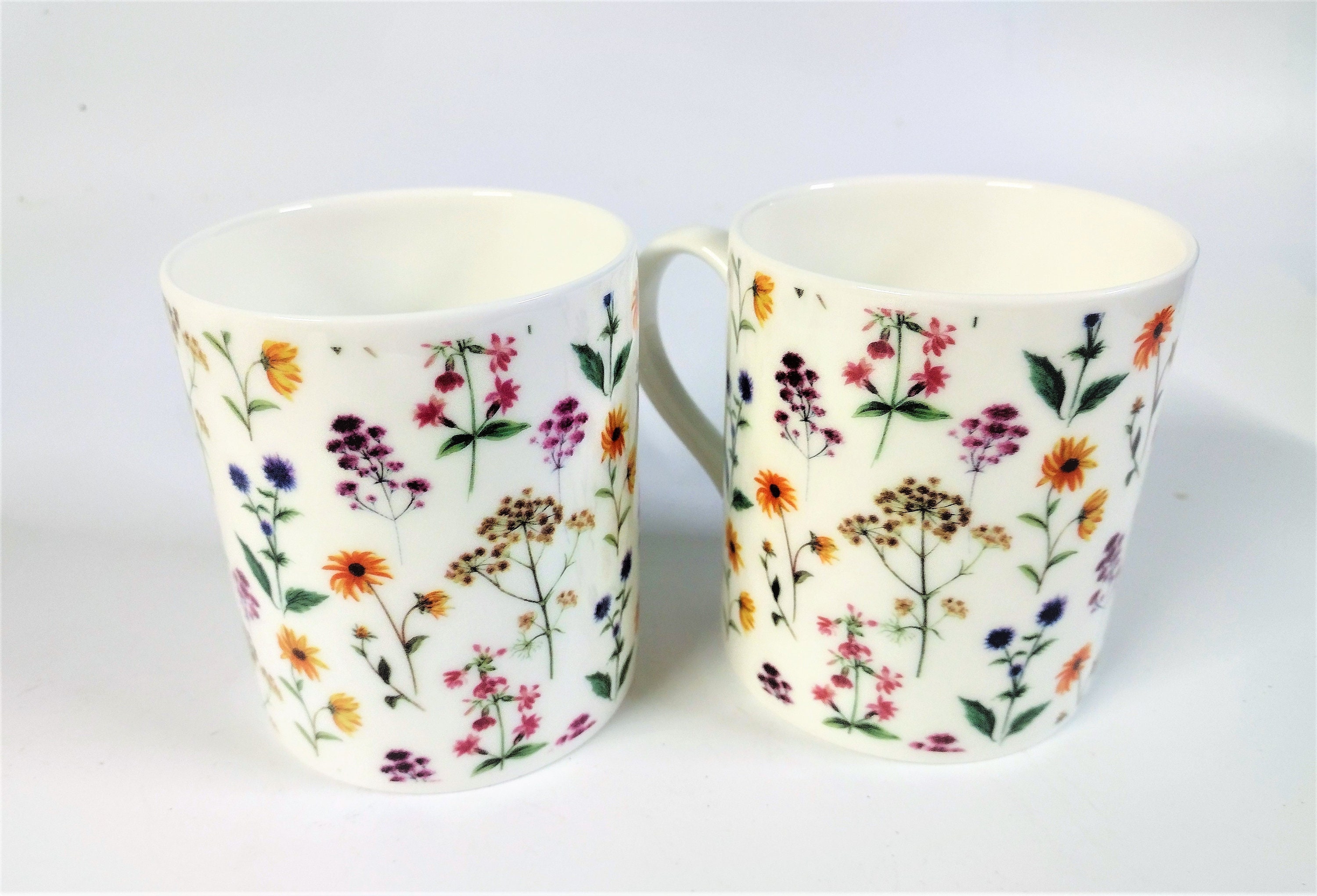 2 Large Bone China Mugs Decorated With Small Wild Flowers (400ml ...