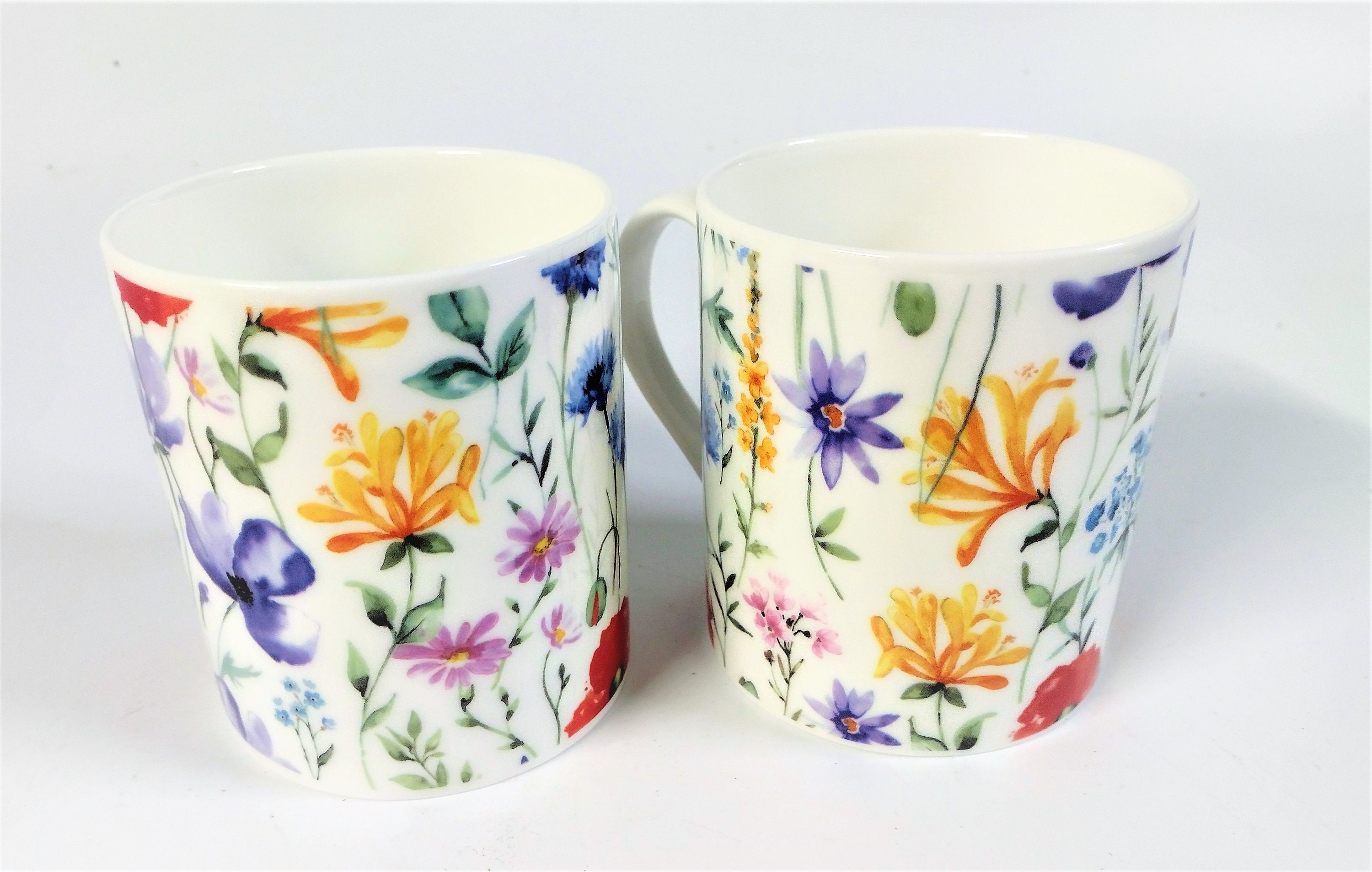 2 Large Bone China Mugs With Wild Flower Decoration (400 Ml Capacity ...
