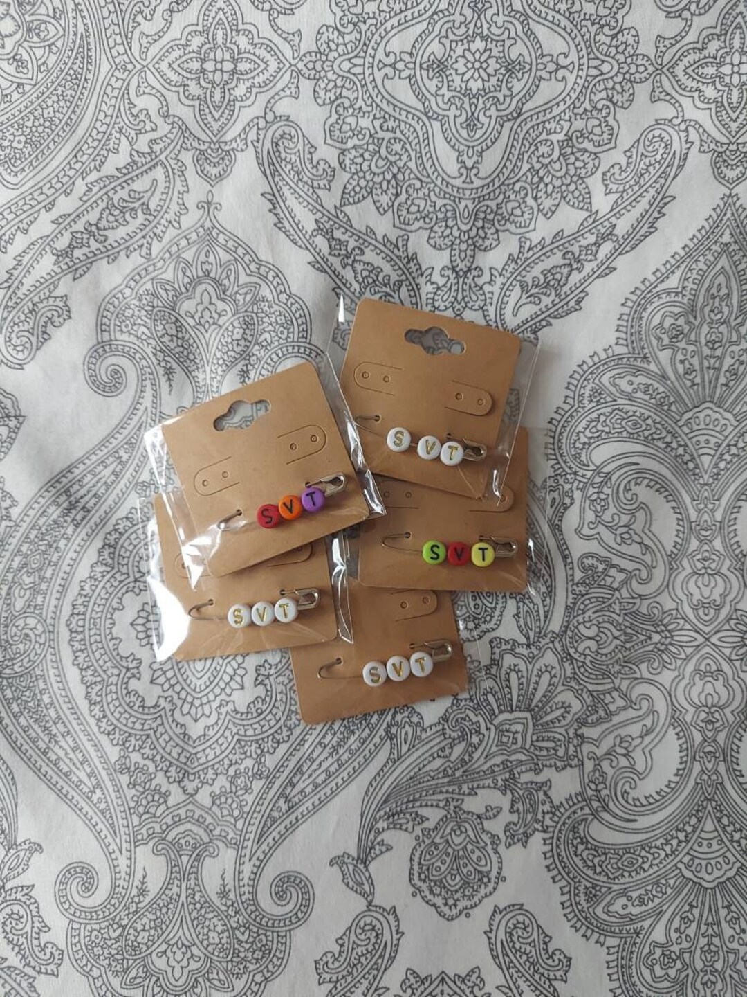 KPOP Safety Pin Letter Badges Seventeen ITZY TXT - Etsy