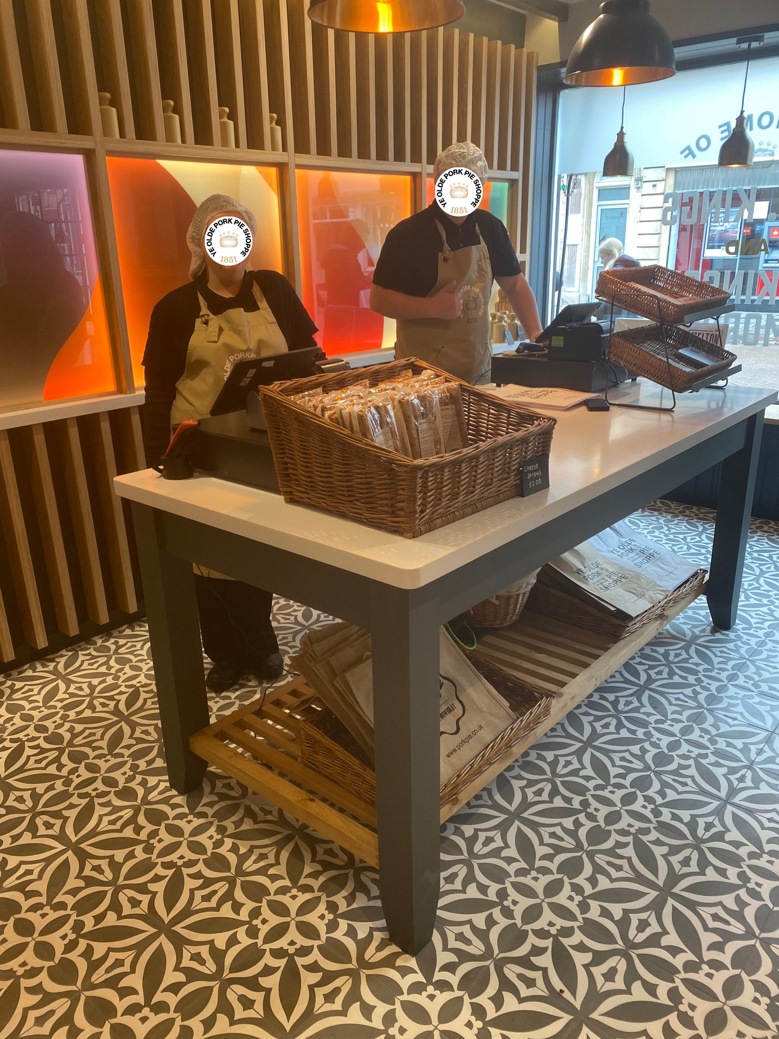 Kitchen Island Bespoke Corian Solid Pine Counter Shaker In-frame ...