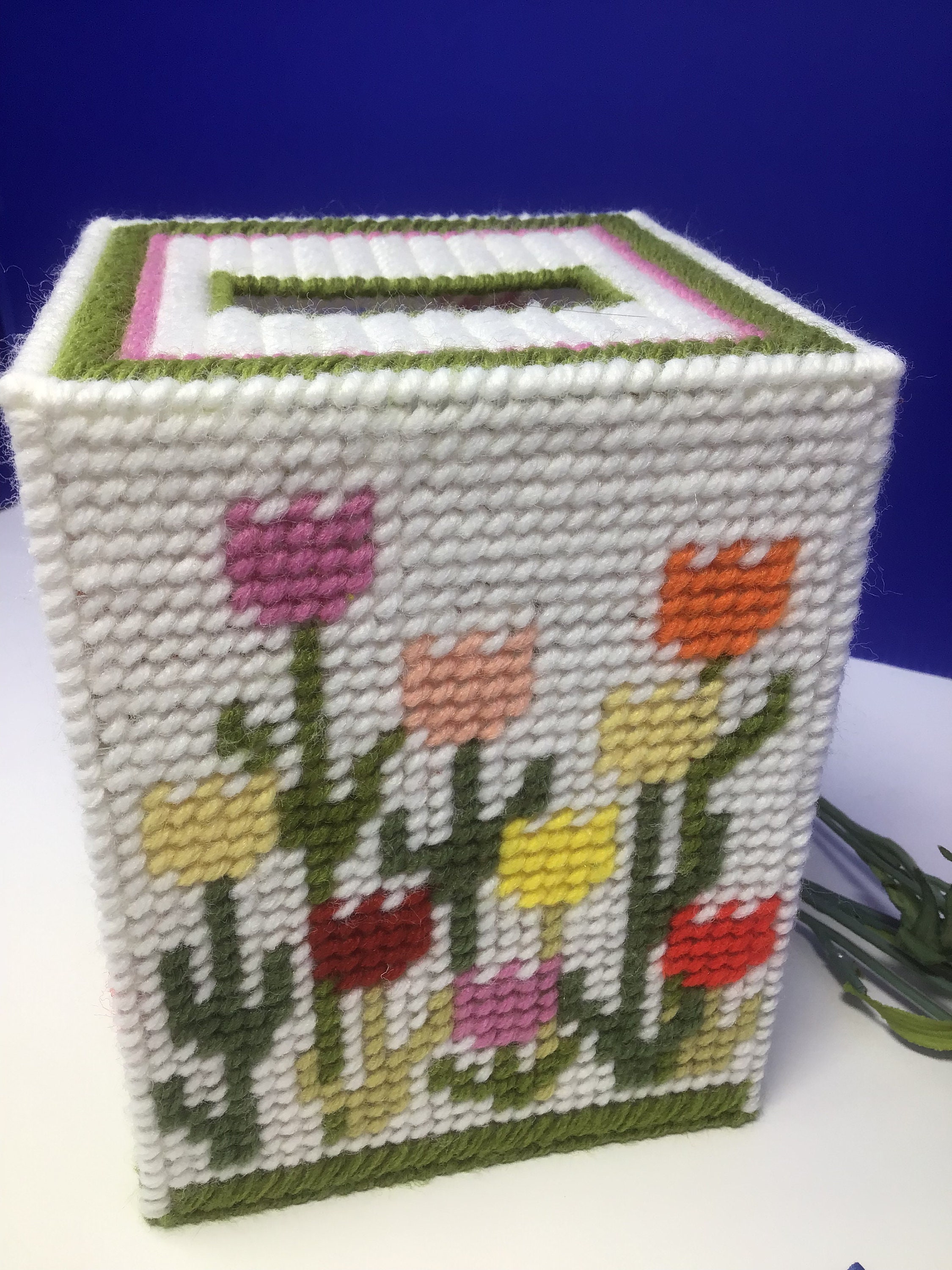 Tulip Tissue Box Topper - Etsy