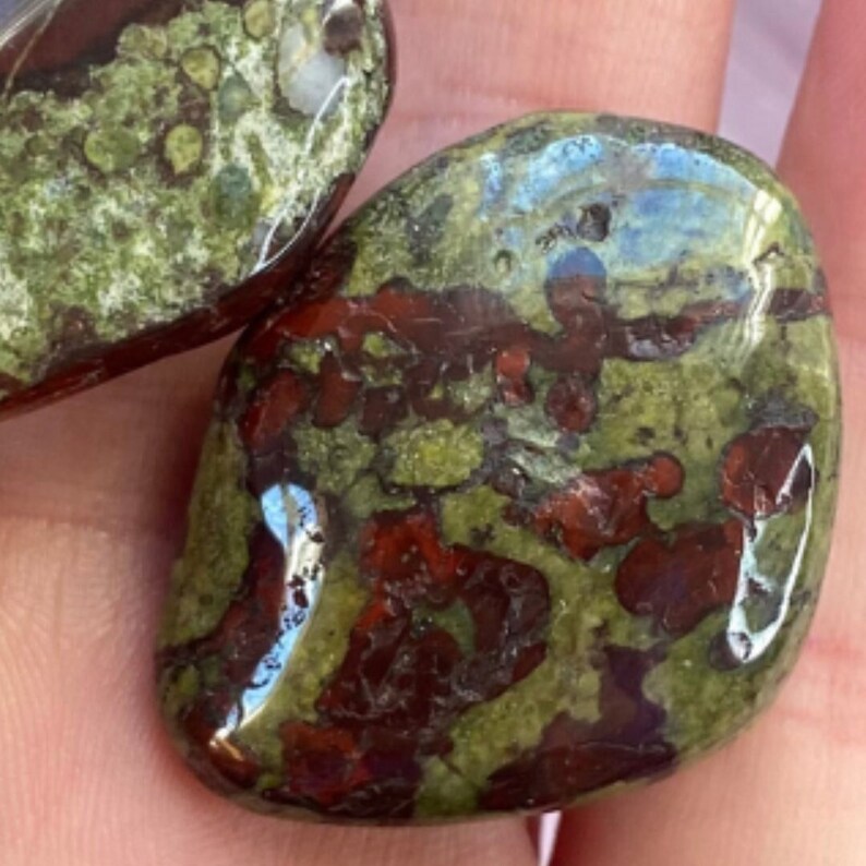 Dragon Stone - Green and Red Crystal - Dragonstone Tumblestone - Health ...