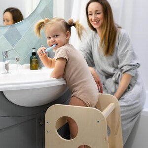 Montessori Toddler Tower: Adjustable Kitchen Step Stool for Toddlers ...