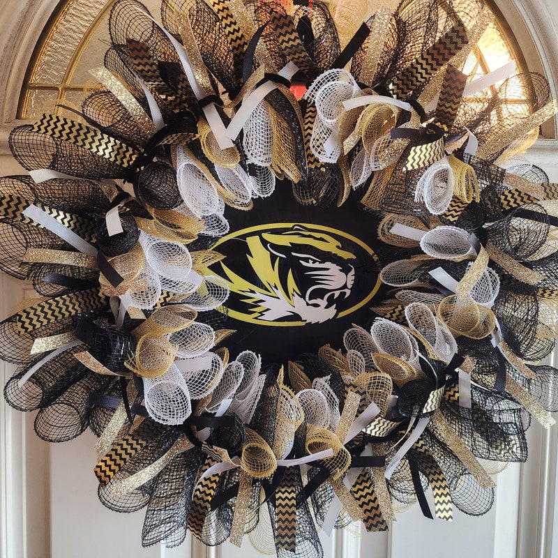Tiger Wreath - Etsy
