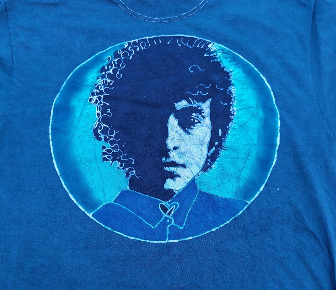 Tangled up in Blue. A Young Bob Dylan. Large Men's Batik T- Shirt ...