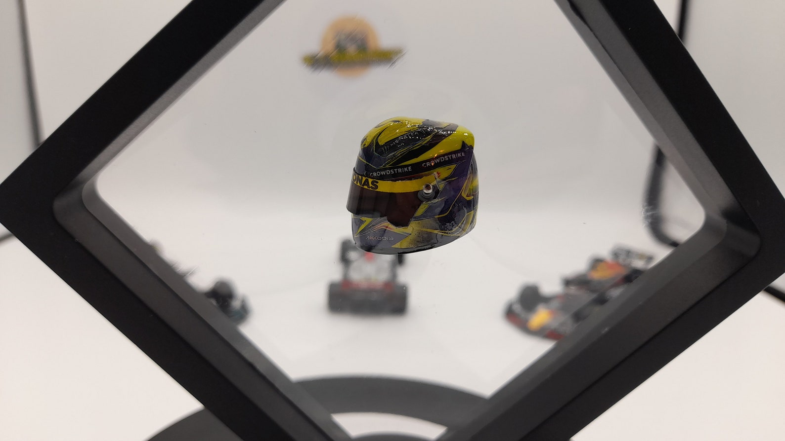 Handmade Formula-uno Helmet Lewis Artwork Gift in a Floating Display 1: ...