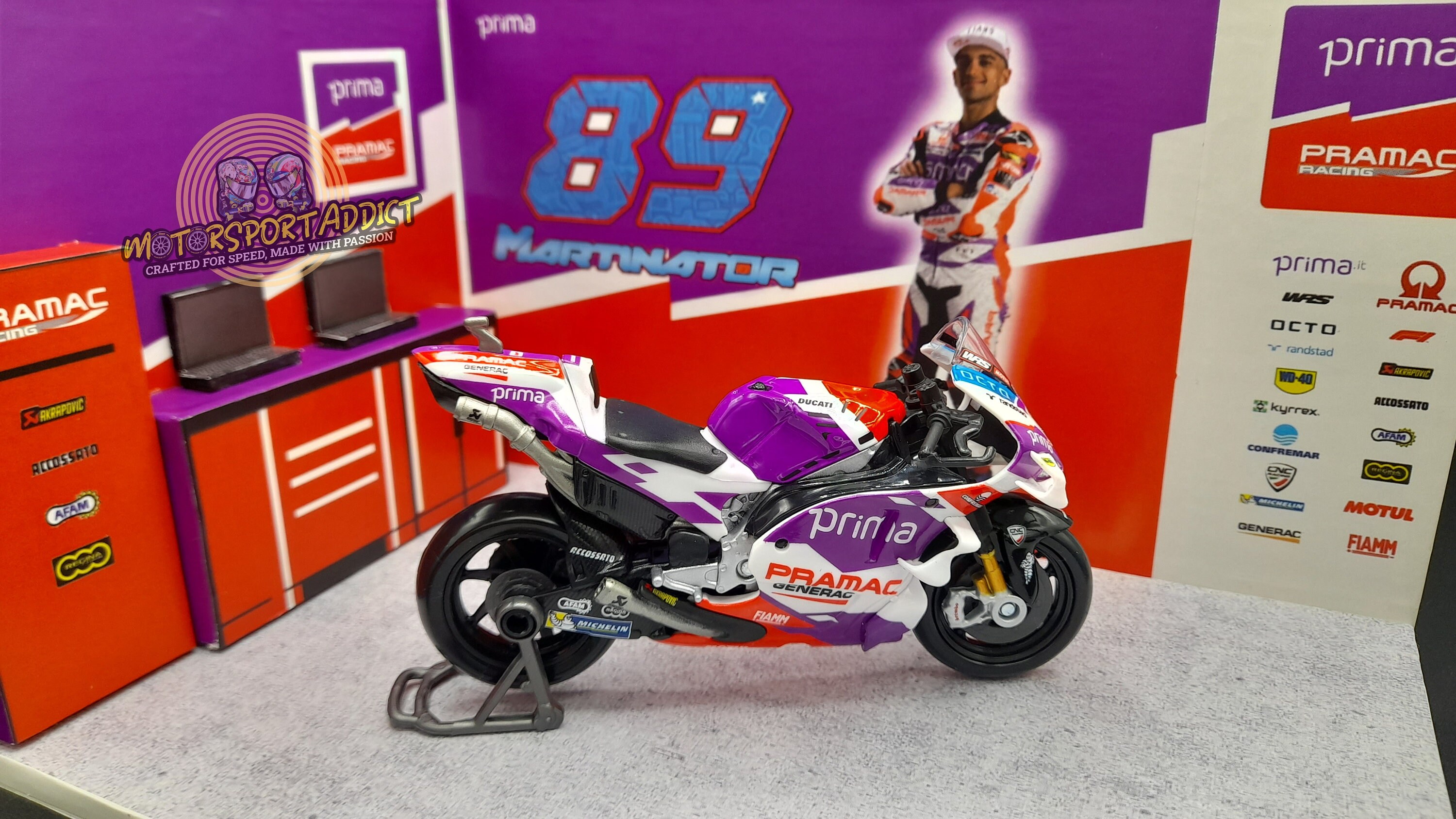 Moto-gp Bike With Garage/pit Box Champ Factory Team - Etsy