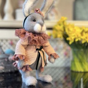 Easter Bunny Gray - English Version - Etsy
