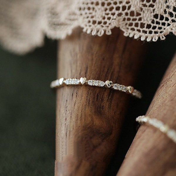 Heart Wedding Band - Etsy
