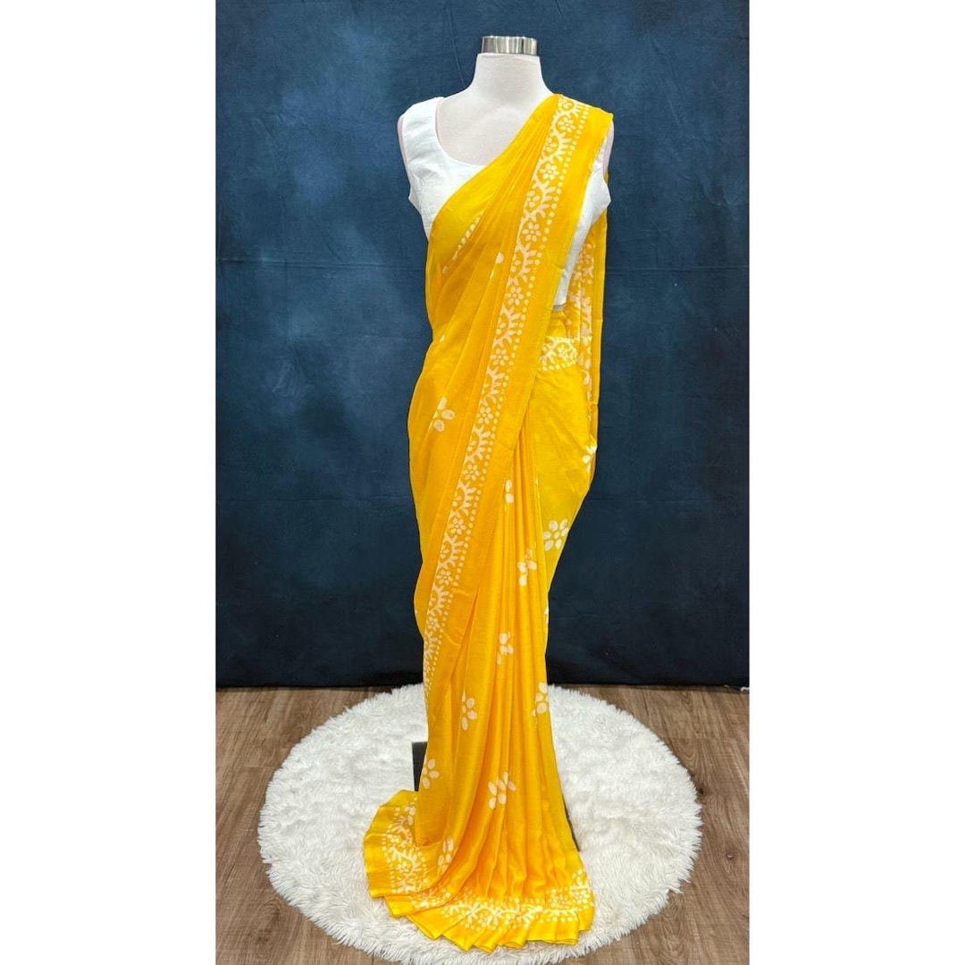 Beautiful Bandhini Flowy Georgette Saree. Available in Size 36 to 44 ...