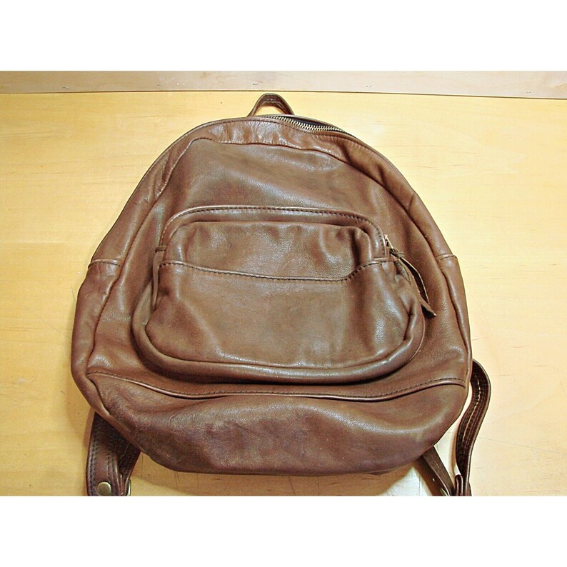 Eureka Brown Leather Backpack Front Inner Pockets Zip Closure ...