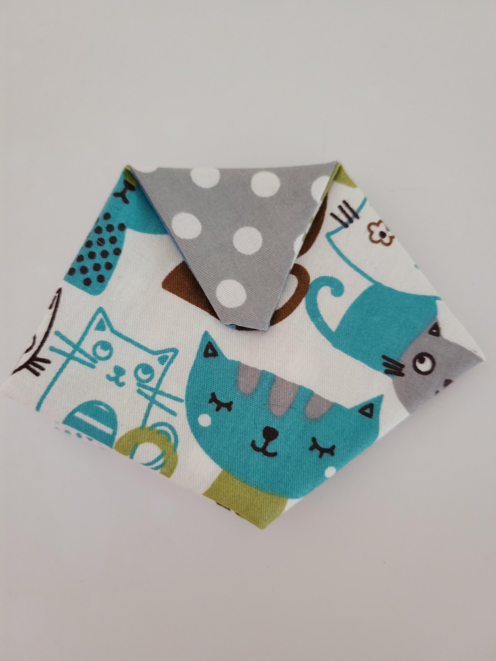 Small Fabric Thread Catcher: Sewing, Embroidery, Cross Stitch ORT Bag ...