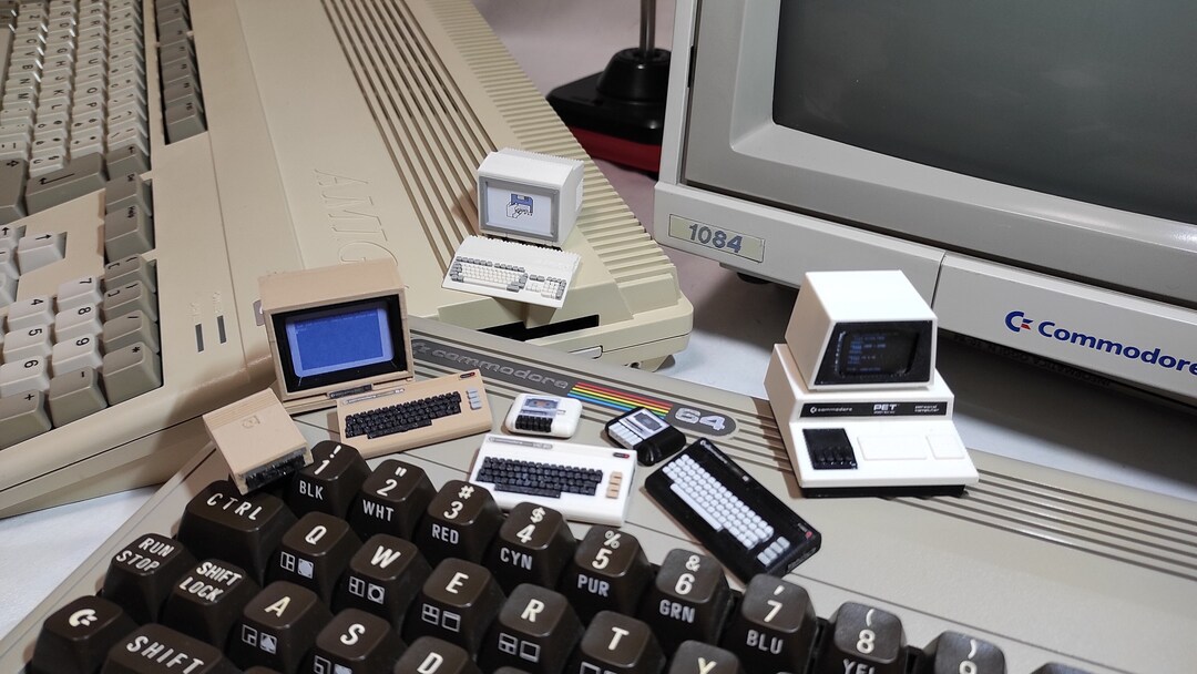 SET Commodore Computers 5 Retro Computers Miniatures - Etsy