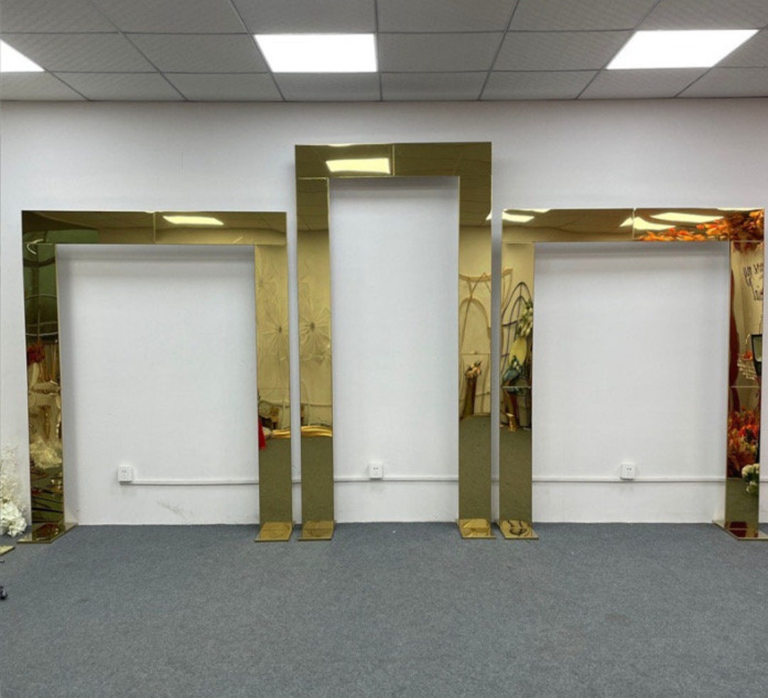 Square Stands Shiny Gold Electroplated Backdrop for Wedding Background ...