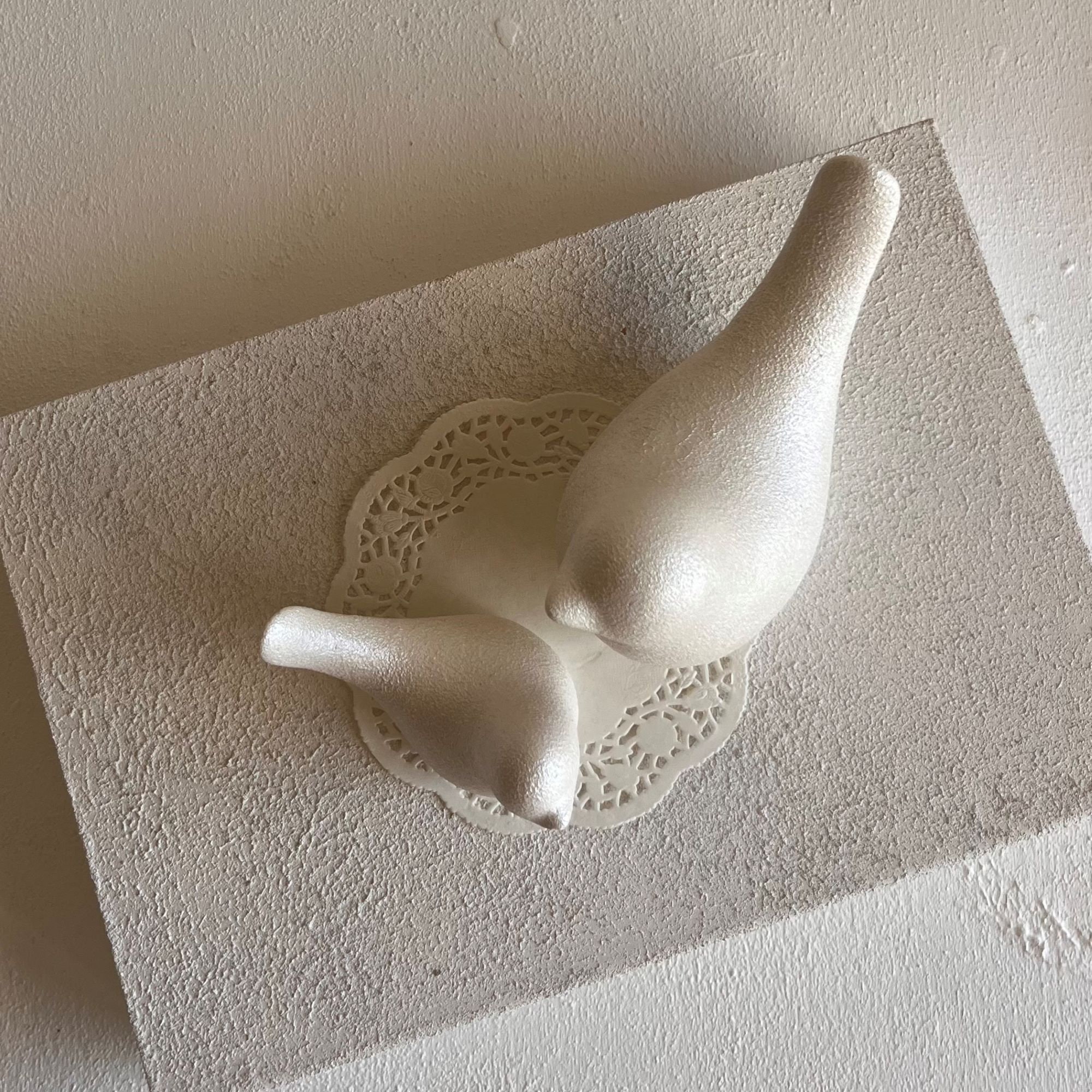 Glossy White Bird Figurines , Cute Bird Ornament , Decorative Bird ...