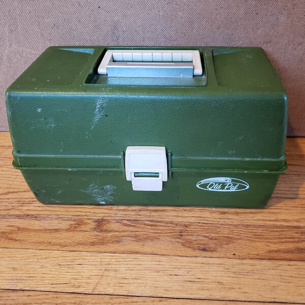 Vintage Tackle Box - Etsy