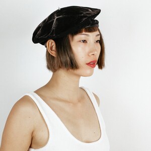 Gothic Style Pierced Beret VERS LA NUIT Denim Noir Unisex Hat for Men ...